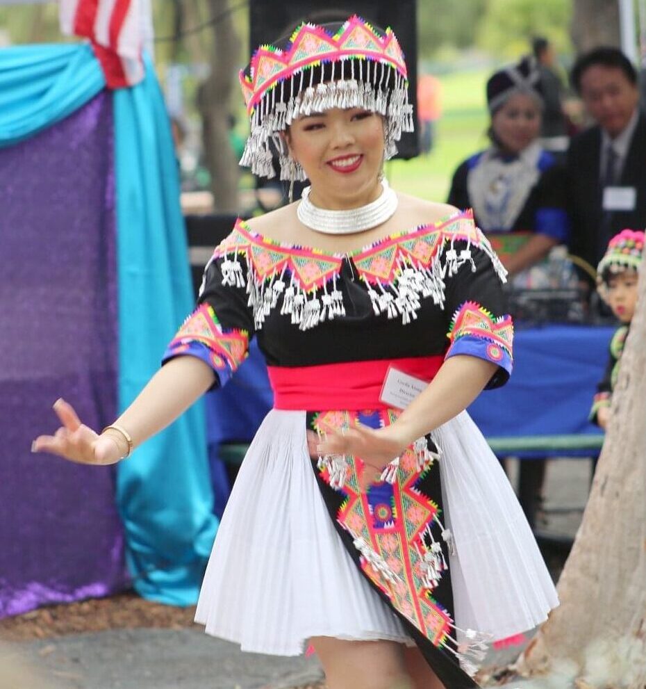 Hmong New Year Dance